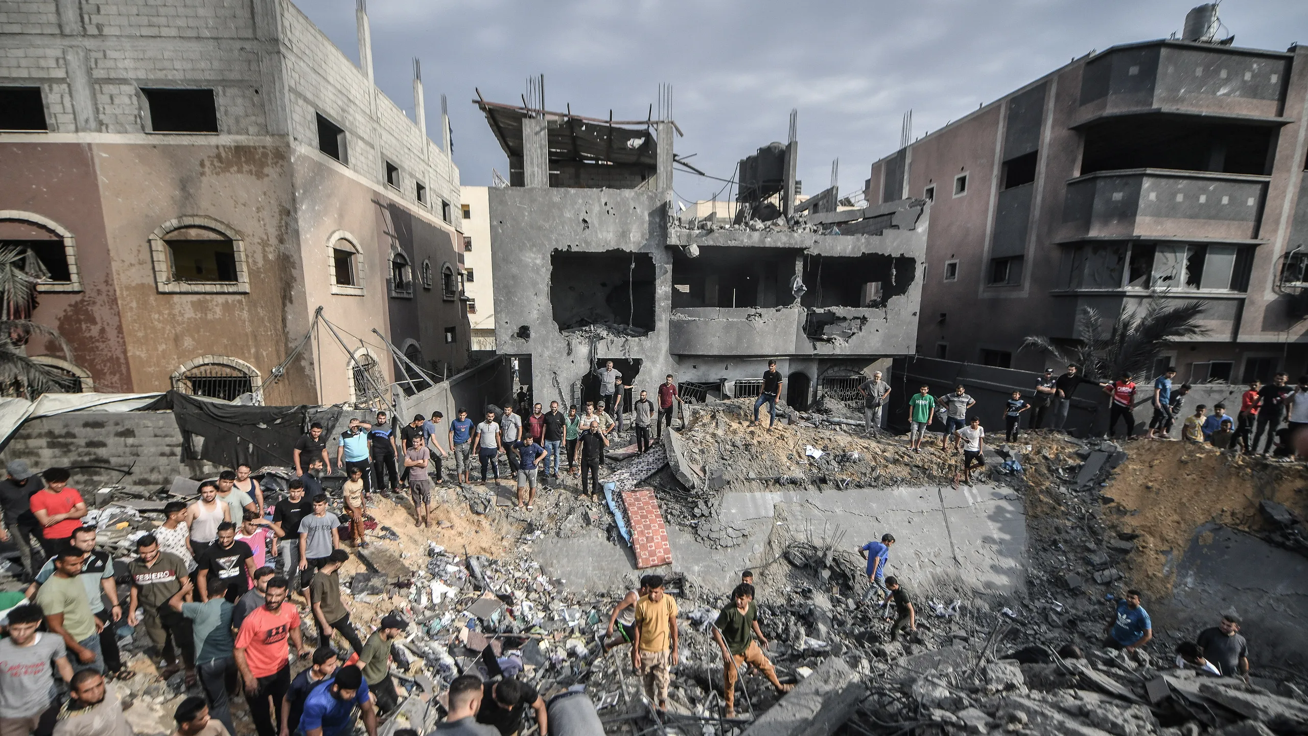Israele, bombardamenti sulla Striscia di Gaza: 21 morti Israele, bombardamenti sulla Striscia di Gaza: 21 morti