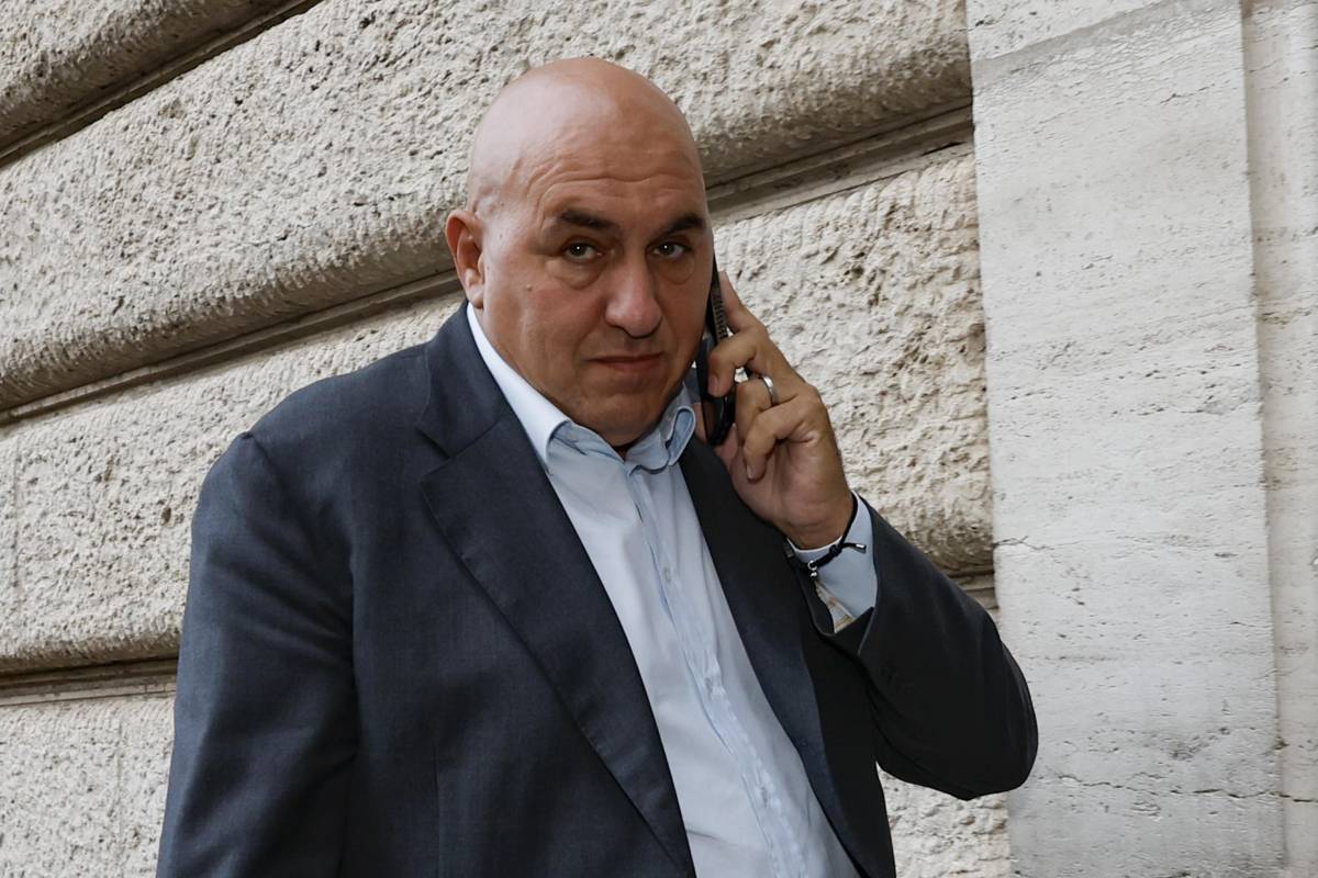 Crosetto sentito per oltre un'ora in Procura - L'Identità Crosetto sentito per oltre un'ora in Procura - L'Identità