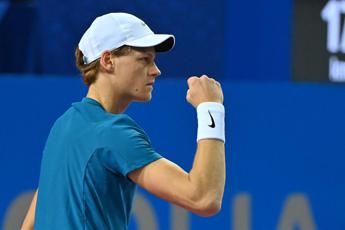 Atp Toronto 2023, Sinner batte Berrettini e vince il derby in 2 set - L ...