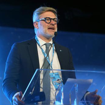 Petrassi (UilTemp): "Su vertenza Navigator tanto tuonò che piovve" - L ...