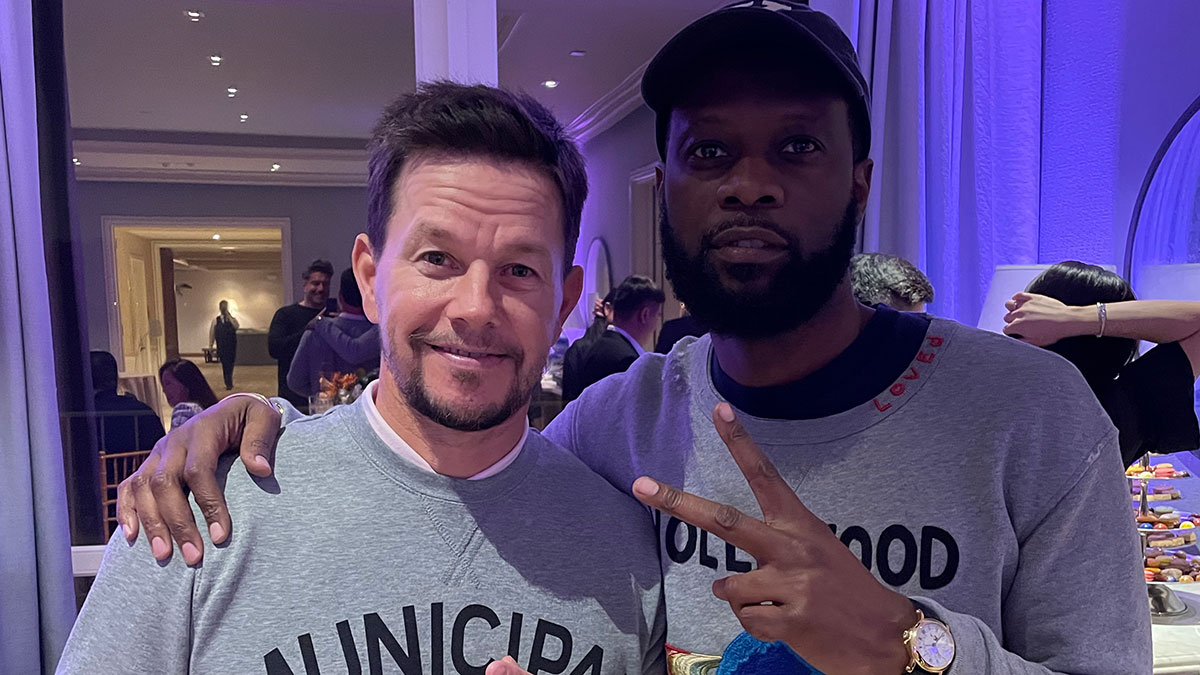 Mark Wahlberg lavora a un docufilm sul fondatore dei Fugees a processo ...